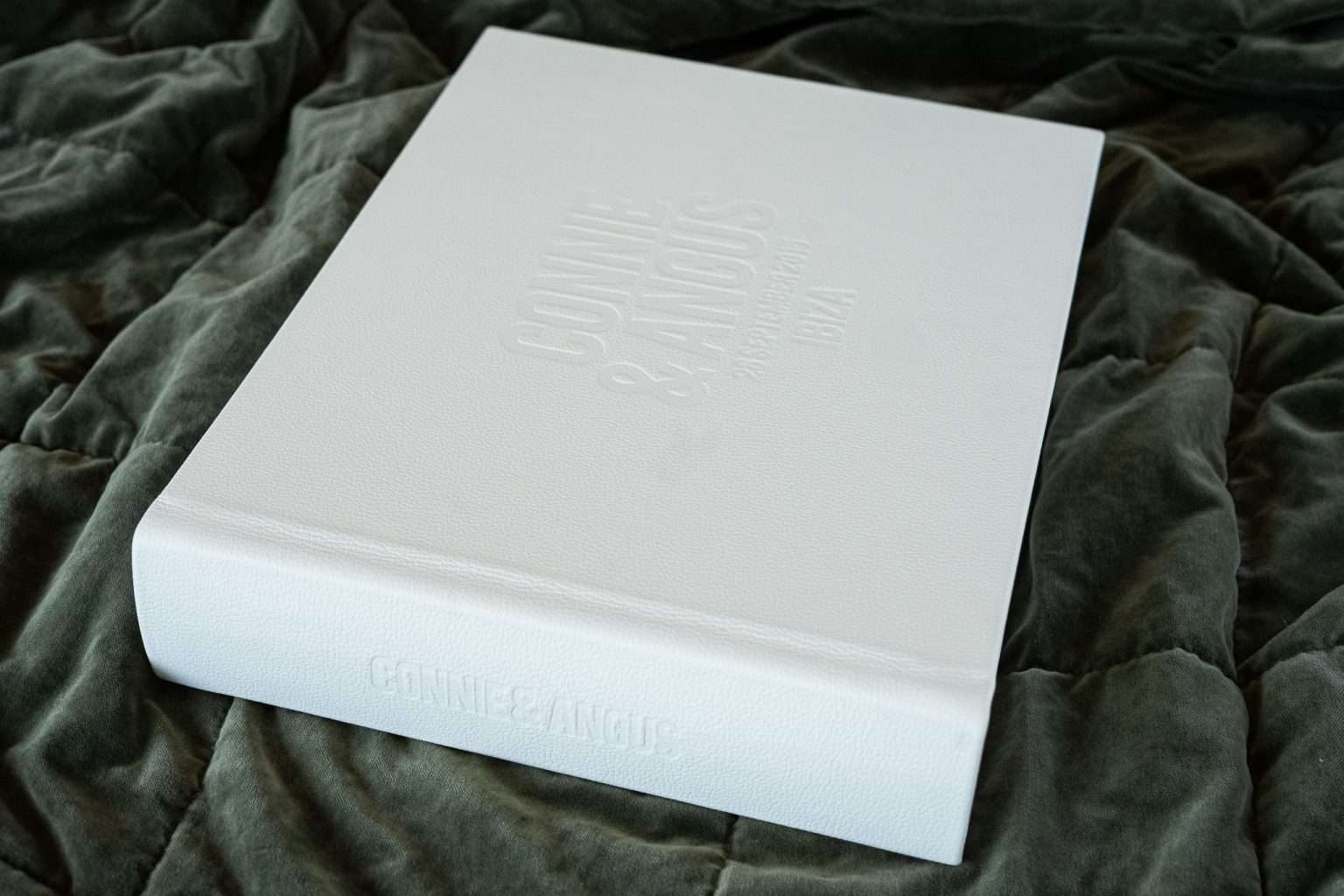 Wedding Albums: Cover Materials & Customisations